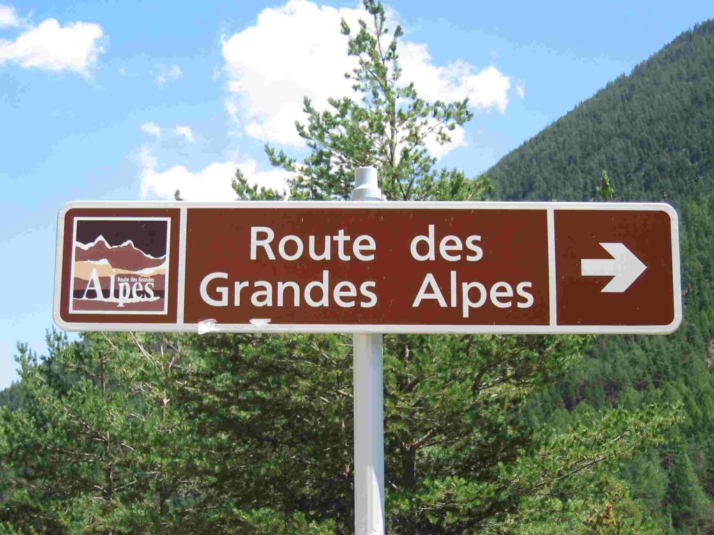 Randonnée itinérante : redécouvrez les Alpes l'été