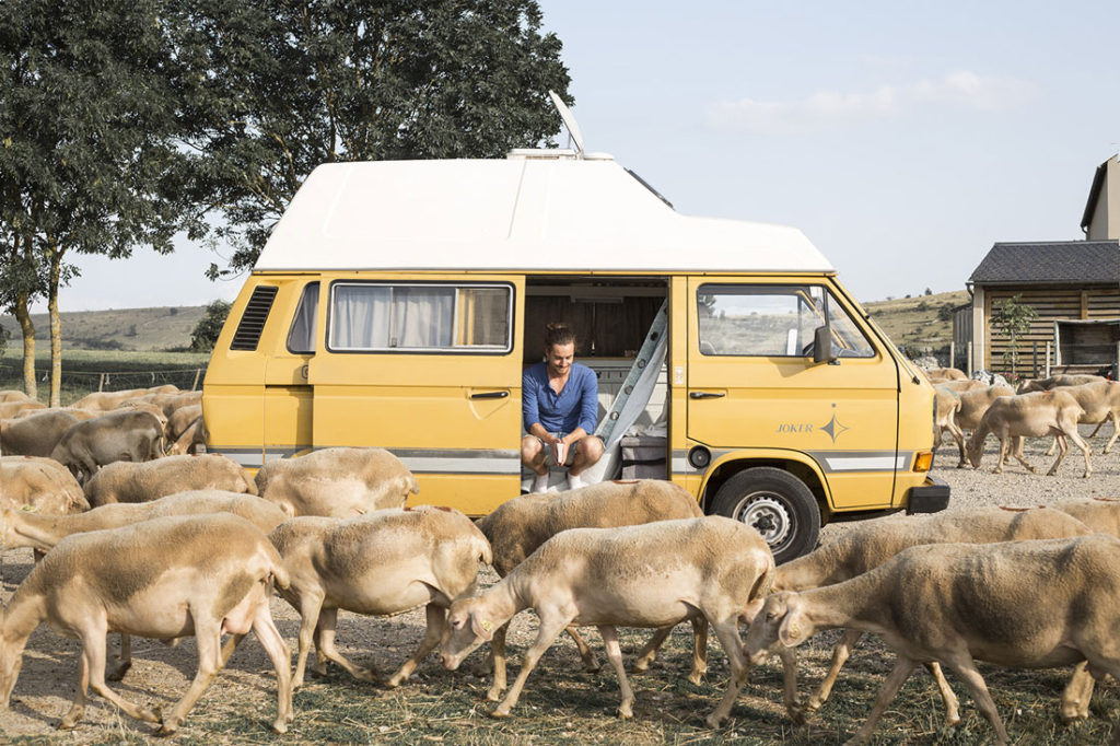 The roadtrippers : webzine collaboratif sur le voyage et la vie à bord ...