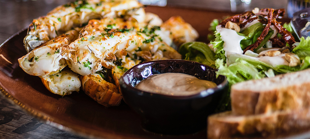 Partager un plat roboratif à Lyon le matin entre potes , le machon c ...